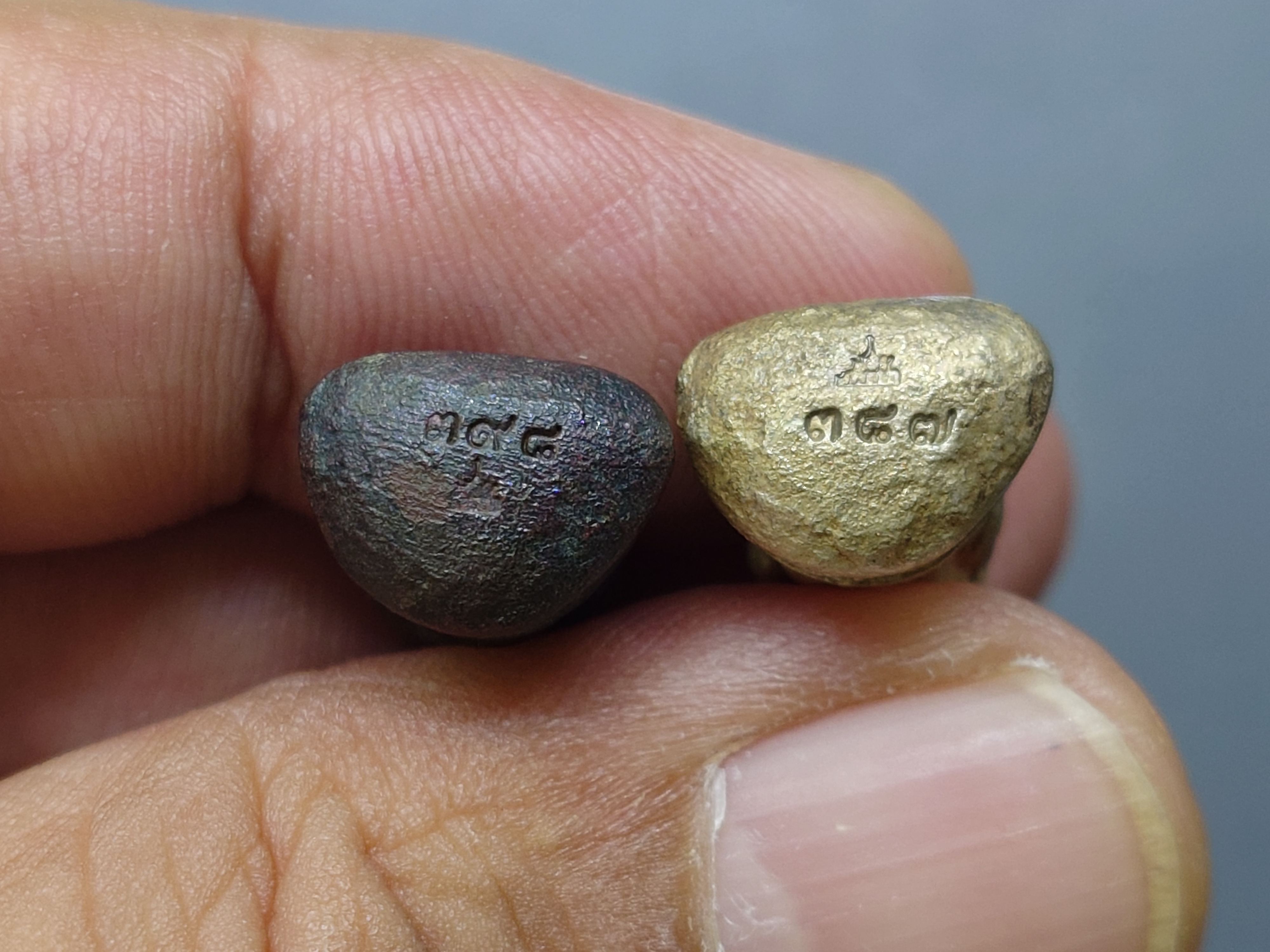 หลวงปู่ทวด รูปหล่อโบราณ พิมพ์เบ้าทุบ เล็ก รุ่นแรก เนื้อเงิน-นวะ พิธีพุทธาภิเษก วัดประสาทบุญญาวาส ...